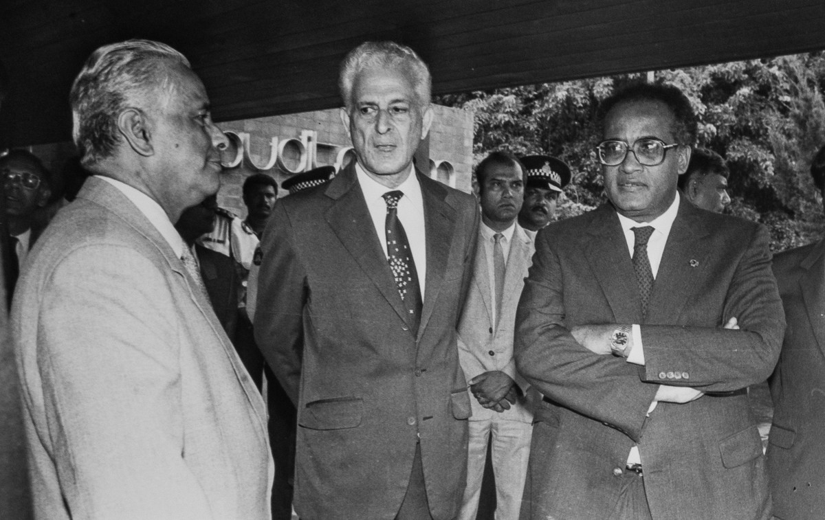 Visit to Mauritius as OAU Secretary General | Salim Ahmed Salim